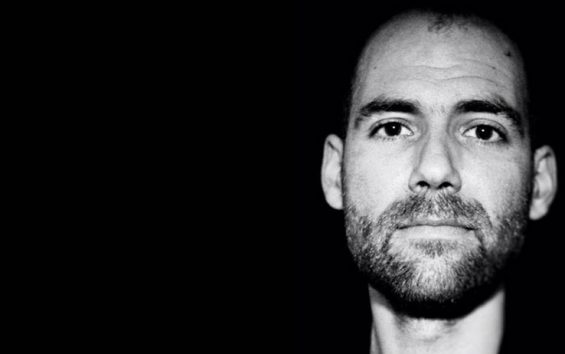 Vinyl Talk: Alex Uhlmann al microfono della Superband | Sky TG24