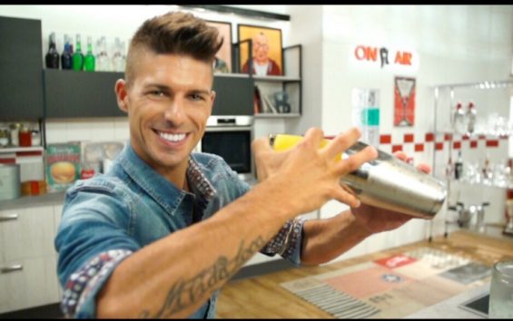 Bruno Vanzan mixa la passione e il talento con Cocktail House | Sky TG24