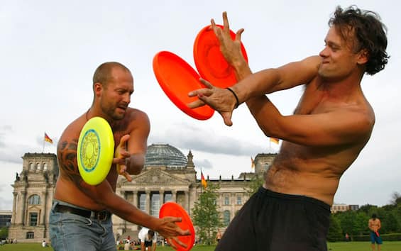 Bye bye Morrison: è morto a 90 anni l'inventore del frisbee | Sky Sport