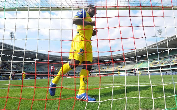 Constant: 'Milan? Non capisco'. E Marcolini fa il traduttore | Sky Sport