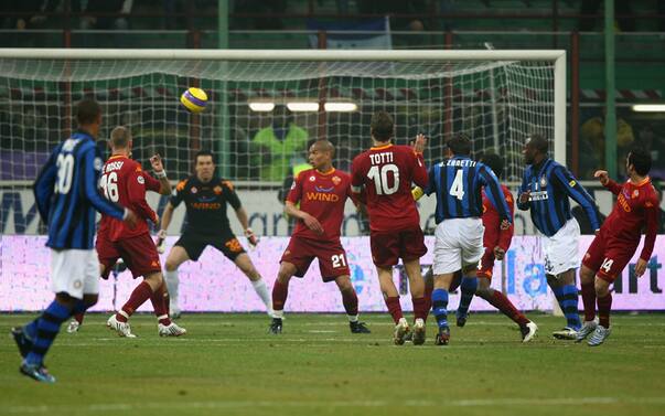 Mille volte Zanetti: gli scatti di una carriera da Superman | Sky Sport
