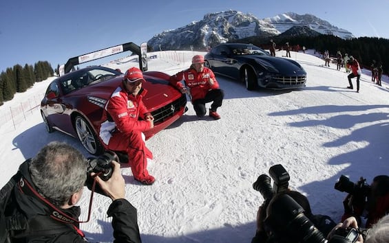 Guidando il Mito in 3D, così la Ferrari romba in salotto | Sky Sport