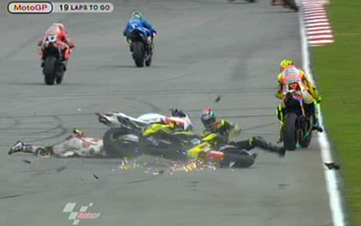 Morte Simoncelli, la tragica fotosequenza dell'incidente | Sky Sport