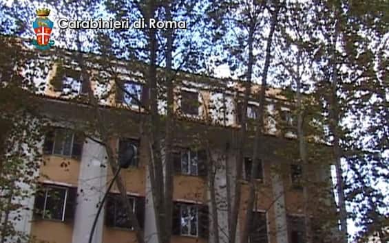 Baby squillo a Roma, otto persone rischiano il processo | Sky TG24