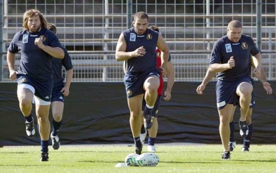 Perugini torna a ruggire: 'Sono a disposizione di Mallett' | Sky Sport